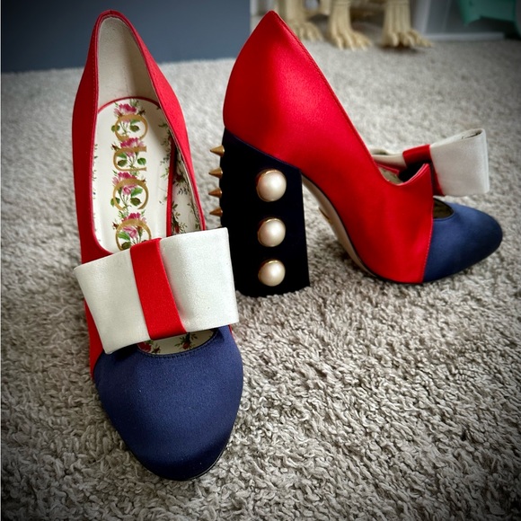 Gucci | Shoes | Gucci Luna Colorblock Bow 1mm Pump Blueredivory Size 38 ...